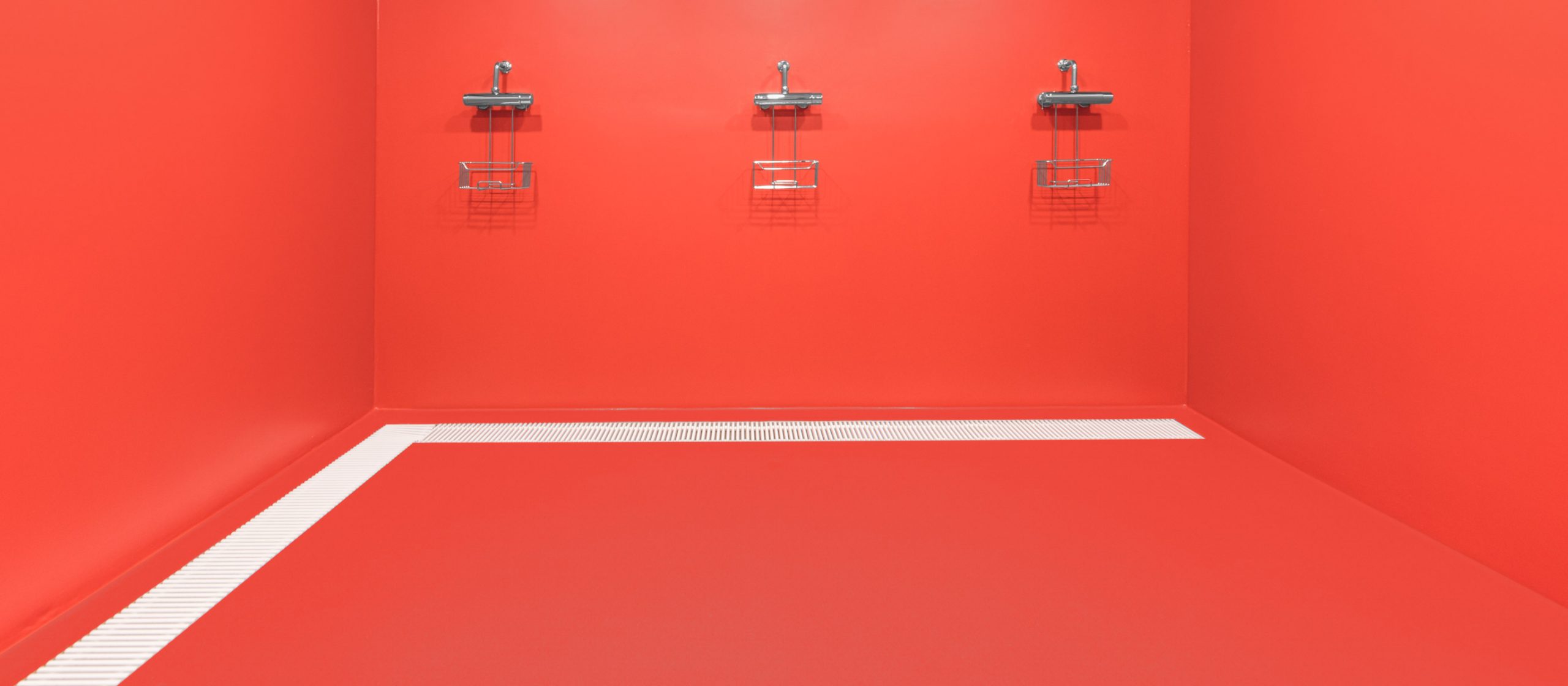 Jointless shower cabins for the volunteer fire brigade – KLB Kötztal